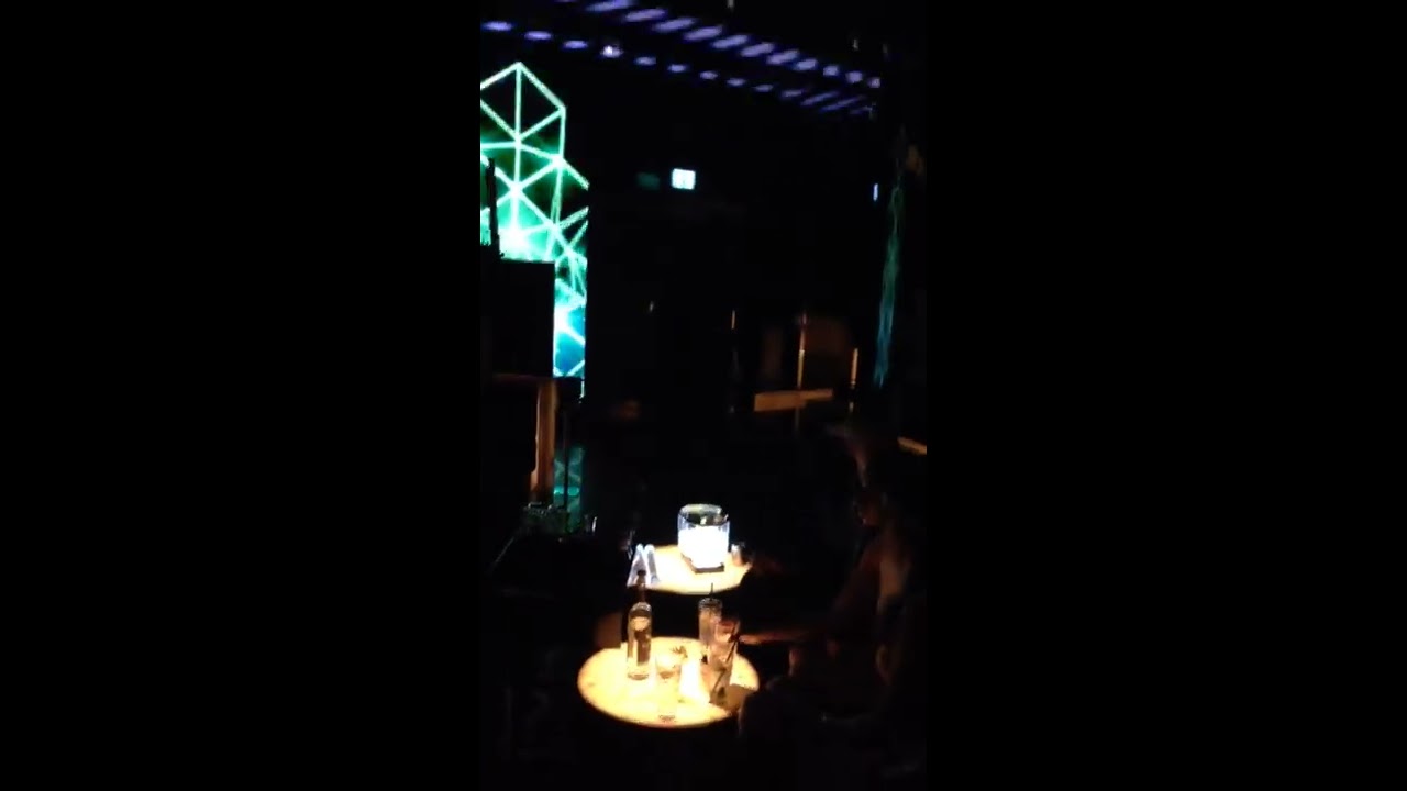 Armani Prive Dubai Nightclub - YouTube