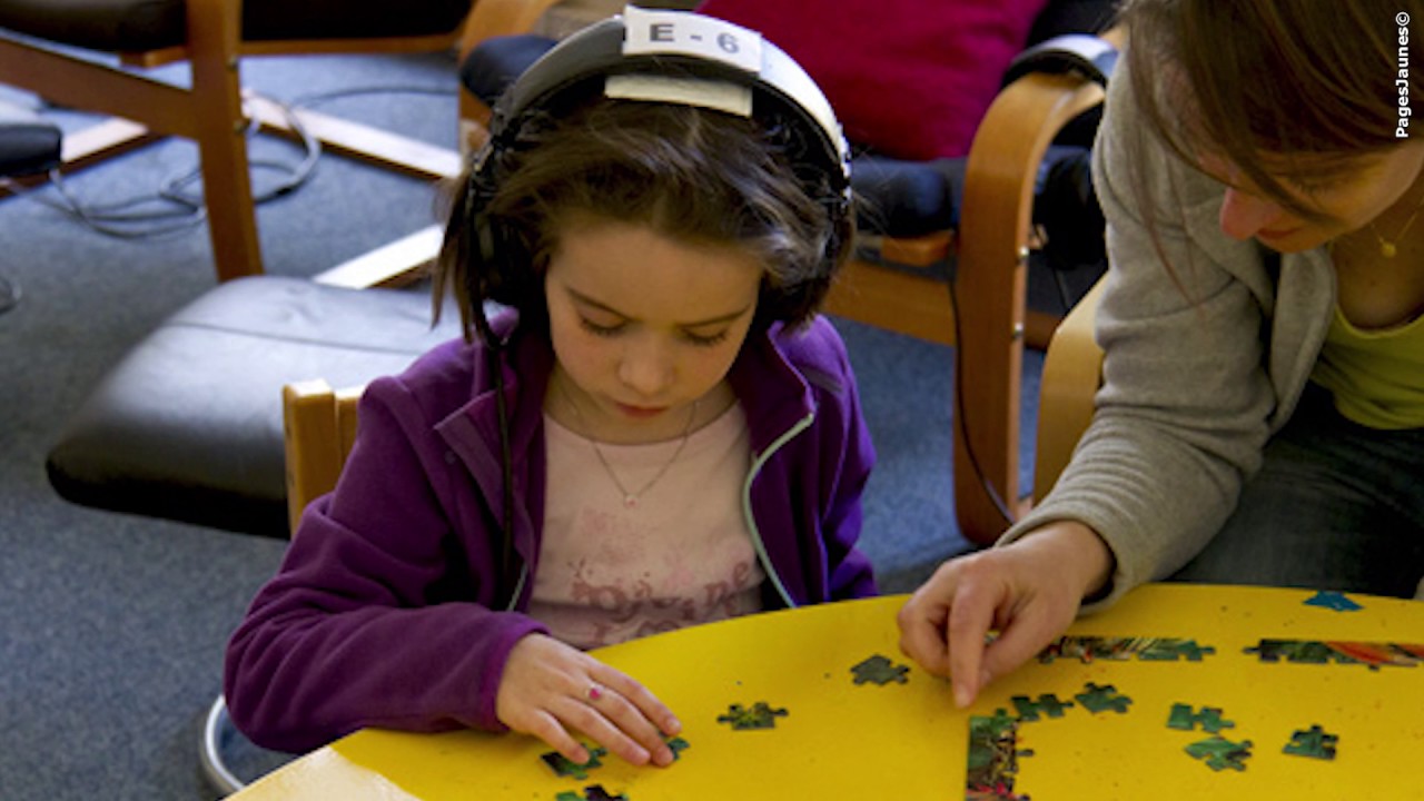 Centre Tomatis, de l'Ecoute et de la Voix à Paris 08. - YouTube