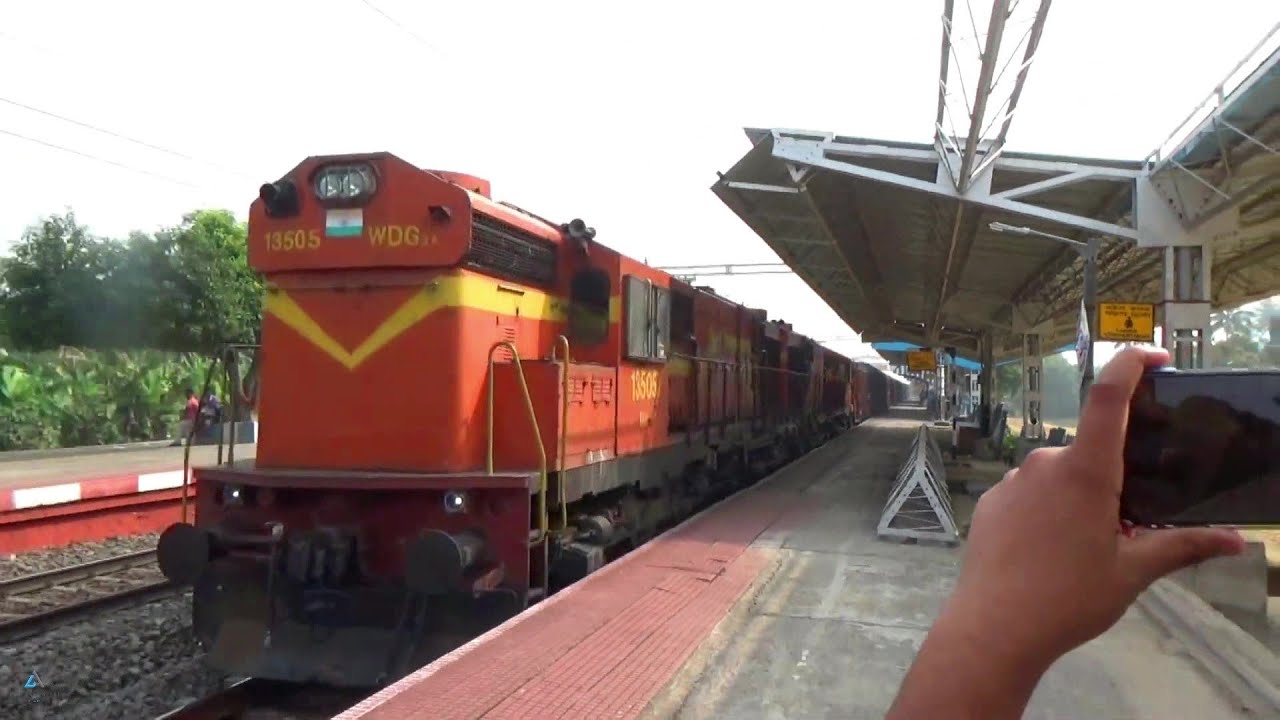Diesel engine || Longest Loaded Freight Train Pulling by Dual Diesel ...
