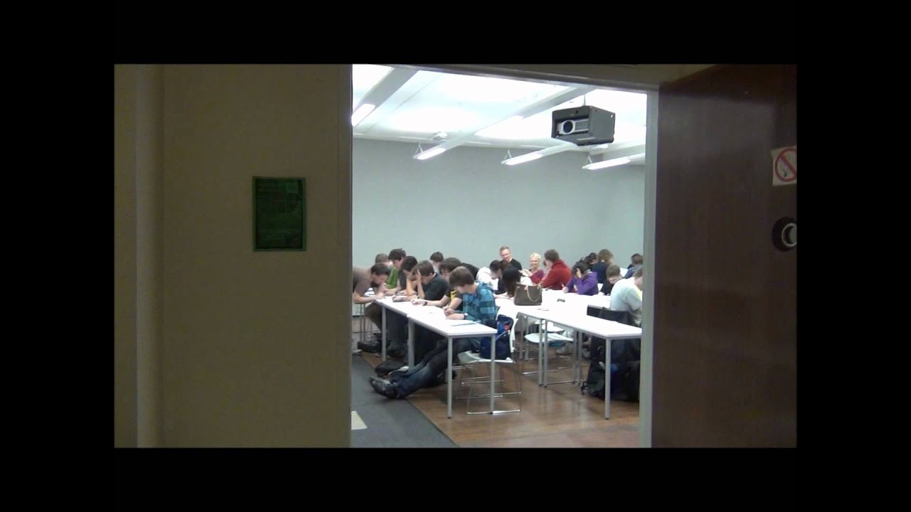 Tutorial University Room - YouTube