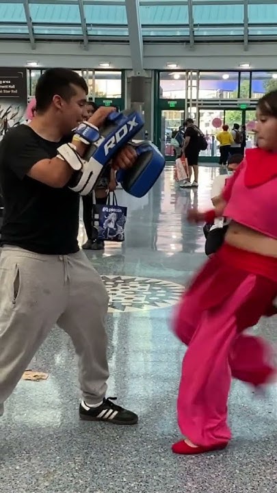 Tylee Fistofthenorthstar Atla Avatarthelastairbender Kick Anime