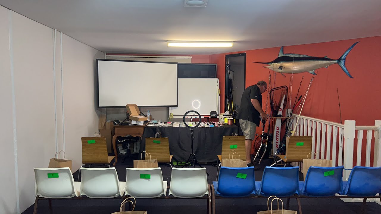 How to catch fish in the Deep Water Seminar - YouTube