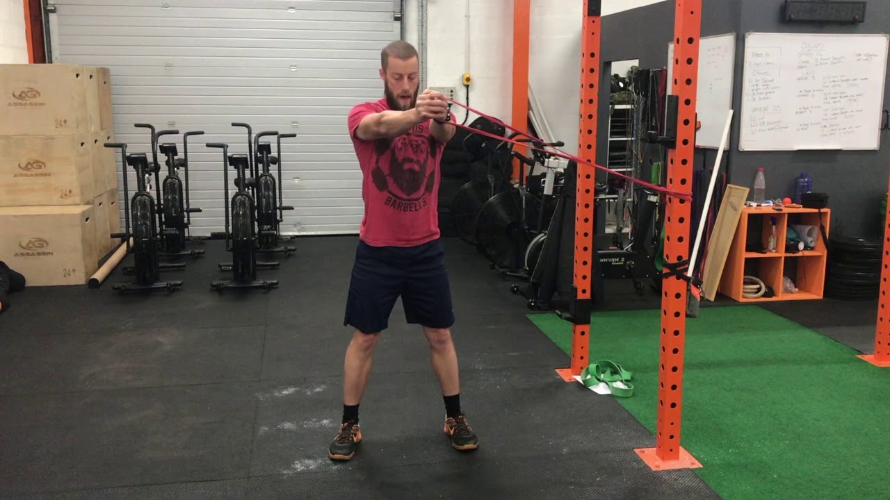 Long Arm Band Squat - YouTube