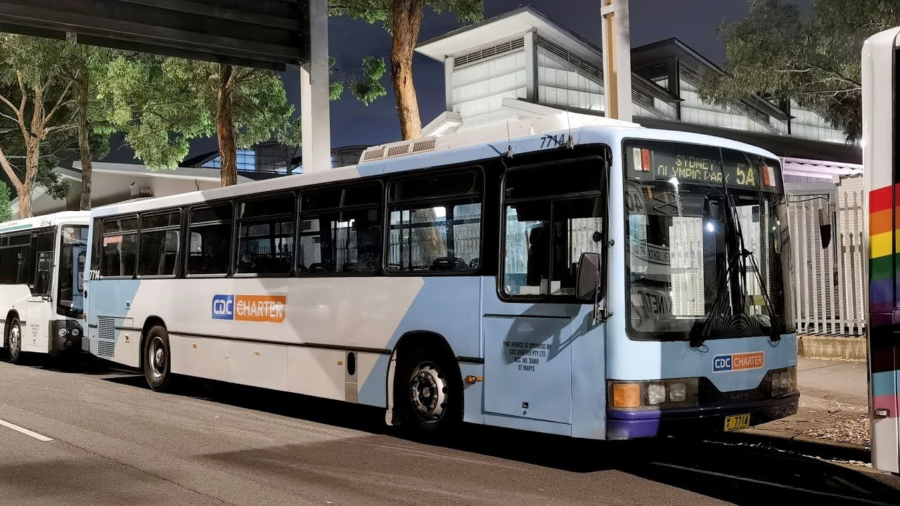 CDC Charter M/O 7714 - Mercedes Benz O405 Custom Coaches 510 - YouTube