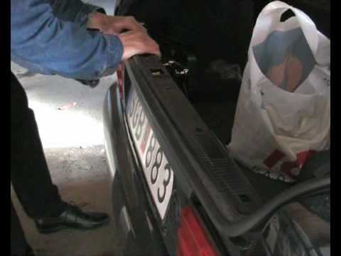 Change of rivet, rear body panel, on a Mercedes R129 - YouTube