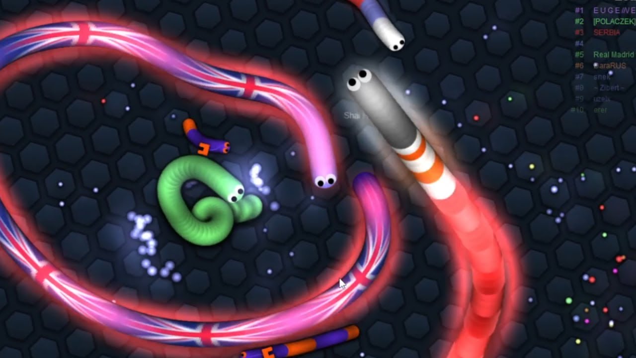 A short but dynamic gameplay of Slitherio! - YouTube