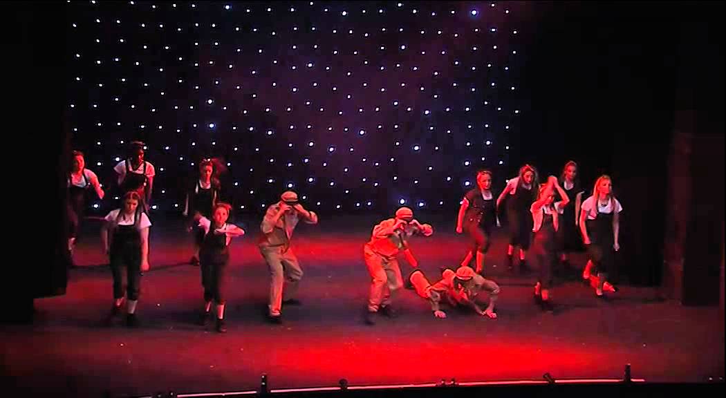 Red Cross Dance 2014 - YouTube