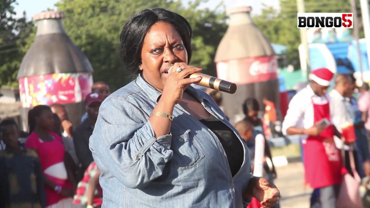 Stara Thomas aonyesha uwezo ndani ya banda la Ngorongoro la Mrisho ...