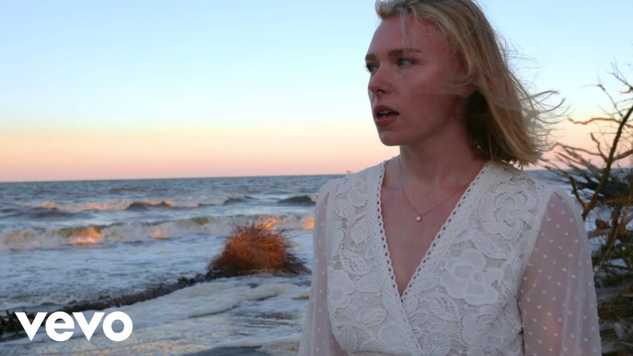 Lainey Kay - As Free As You (Official Music Video) ft. Billy Gunther ...