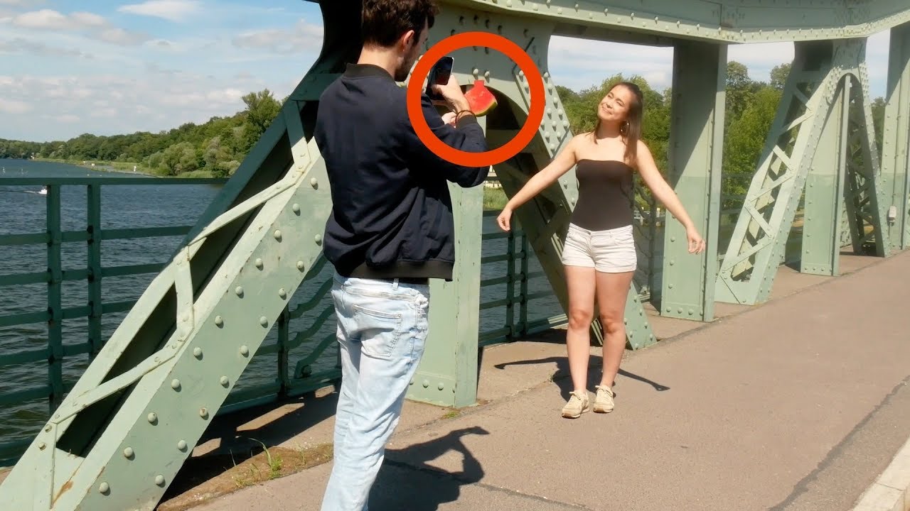 Here's Why She's Making THIS Pose In Front Of The Camera – Perspective ...