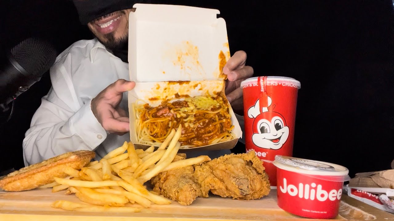 JOLLIBEE First Time Eating ASMR - YouTube
