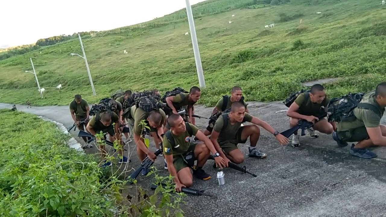 Training NG mga sundalo - YouTube