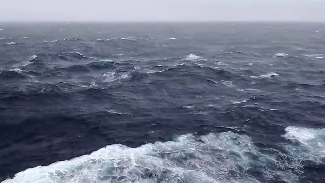 Heavy Seas on the North Atlantic - YouTube
