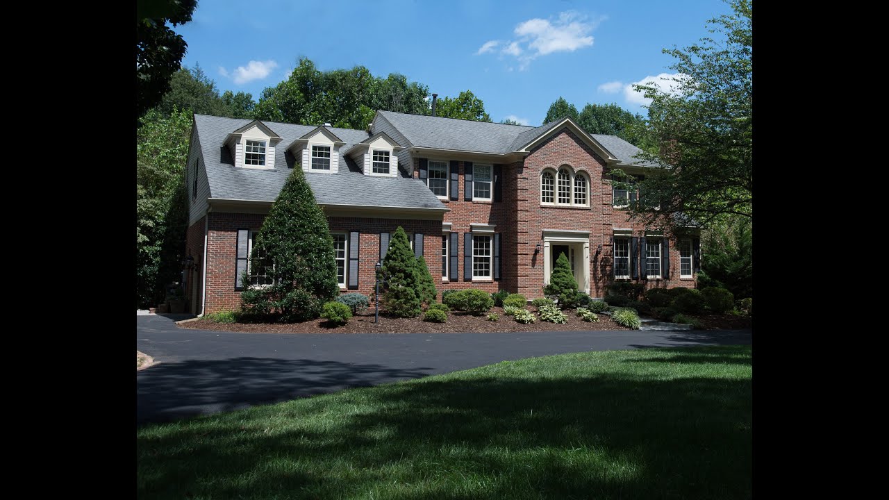 Extraordinary Red Brick Colonial - YouTube