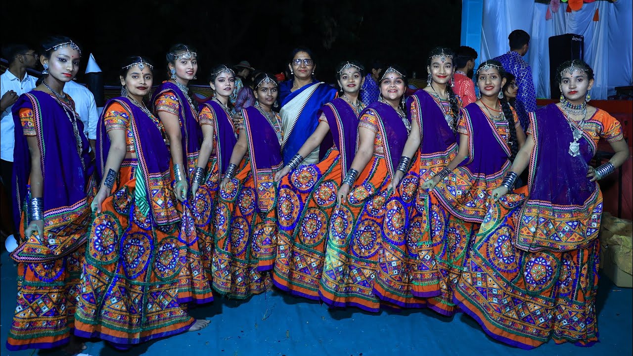 GARBA - Annual Day Function of Gujarati Medium : 2022-23 - YouTube