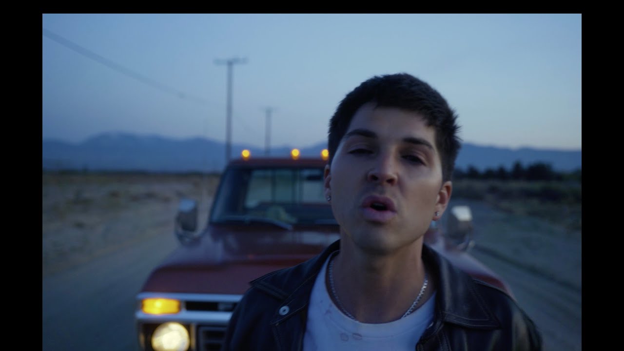 Cole Redding - Looks Like You (Official Music Video) - YouTube
