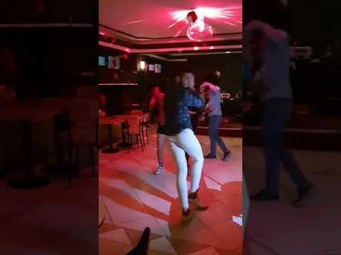 ÇÜNKÜ DANS SİZİ MUTLU EDER