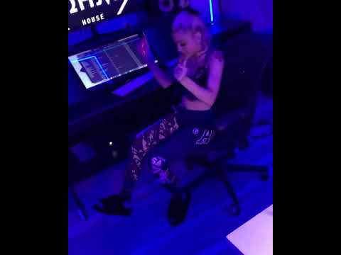 Lil Keyu - Ah Ahh Ahh (Extended Version) (New Snippet) - YouTube