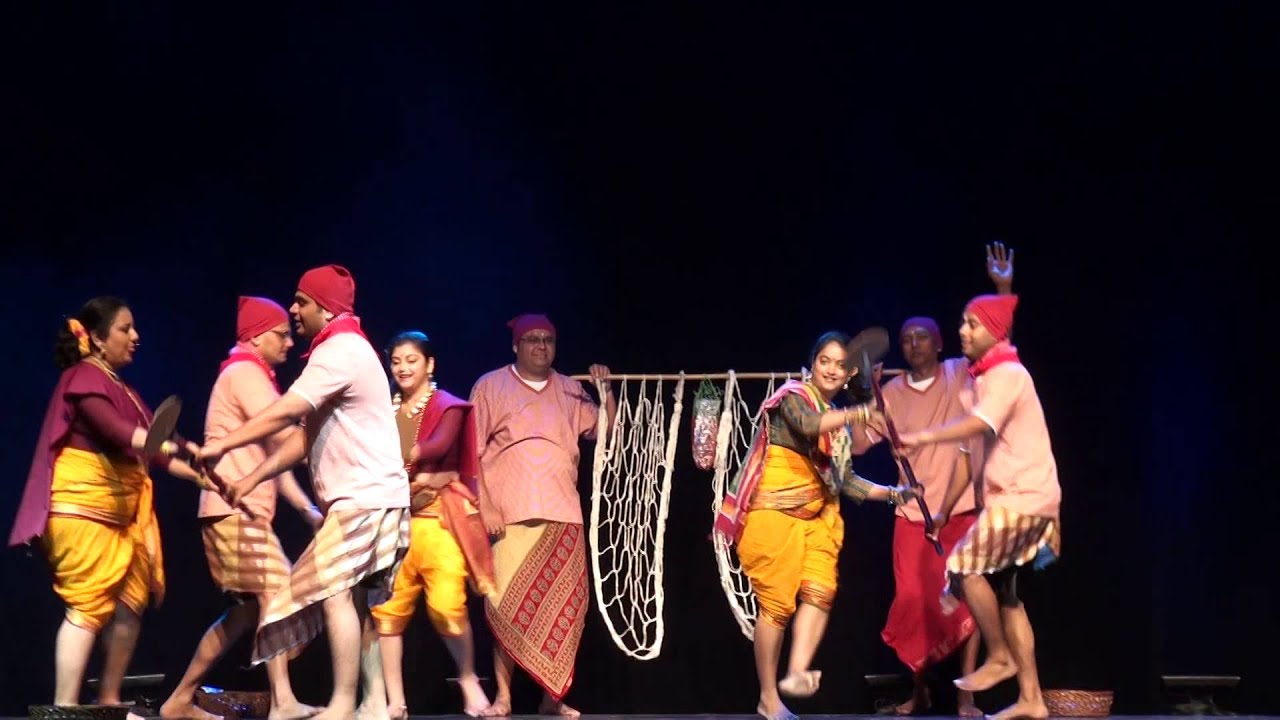 Marathi Koli Dance - Folklorama 2014 - YouTube