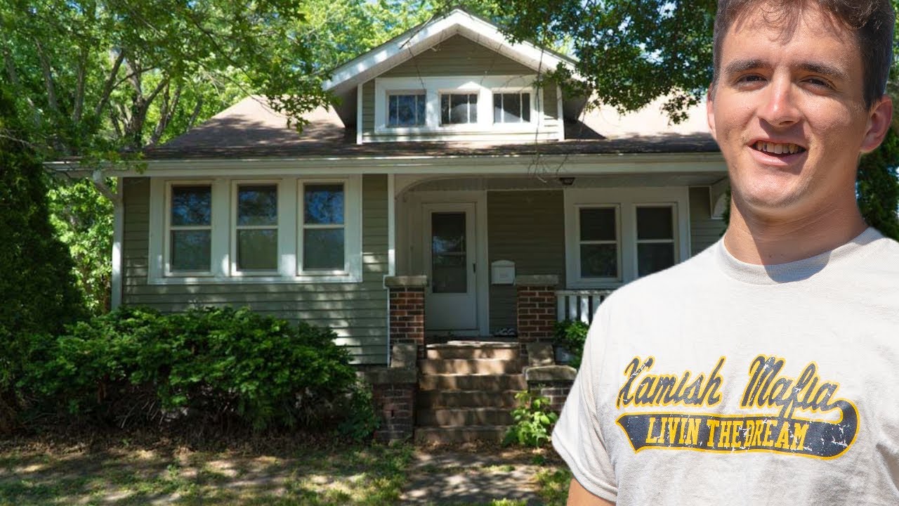 I Bought My Very First House ! - YouTube