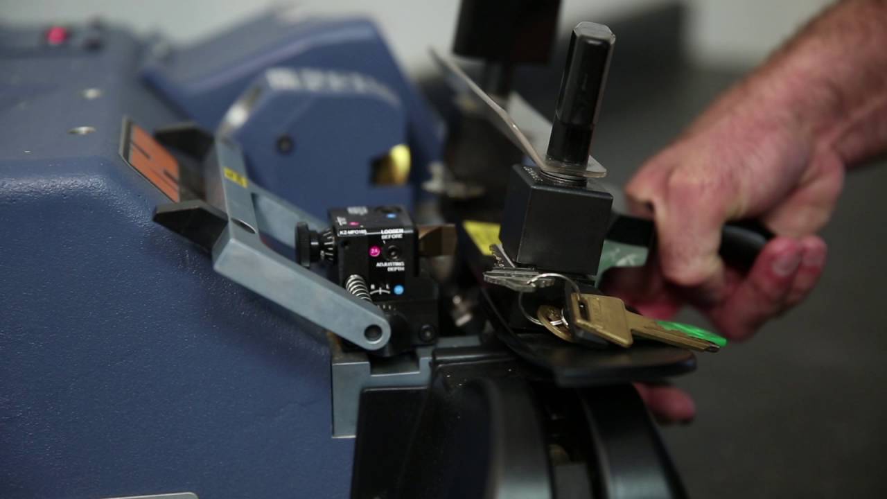 Promatic-100™ Manual Cutting - YouTube