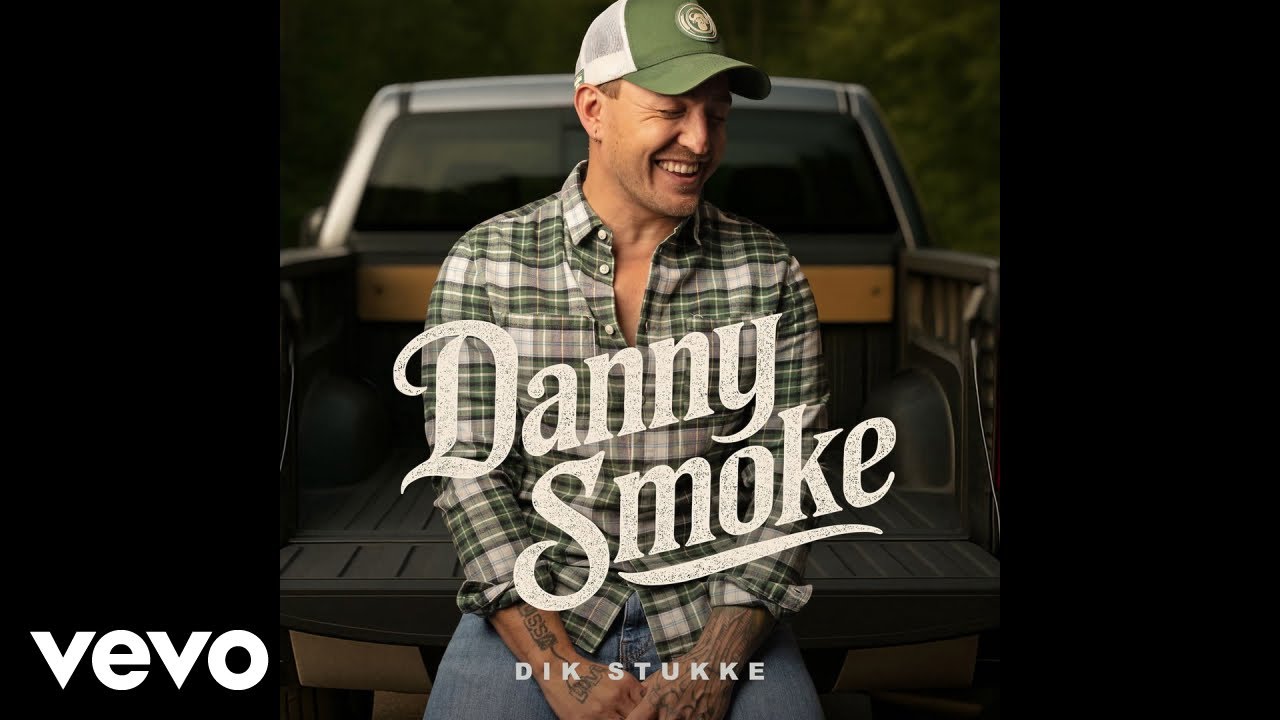 Danny Smoke - Dik Stukke (Official Audio) - YouTube