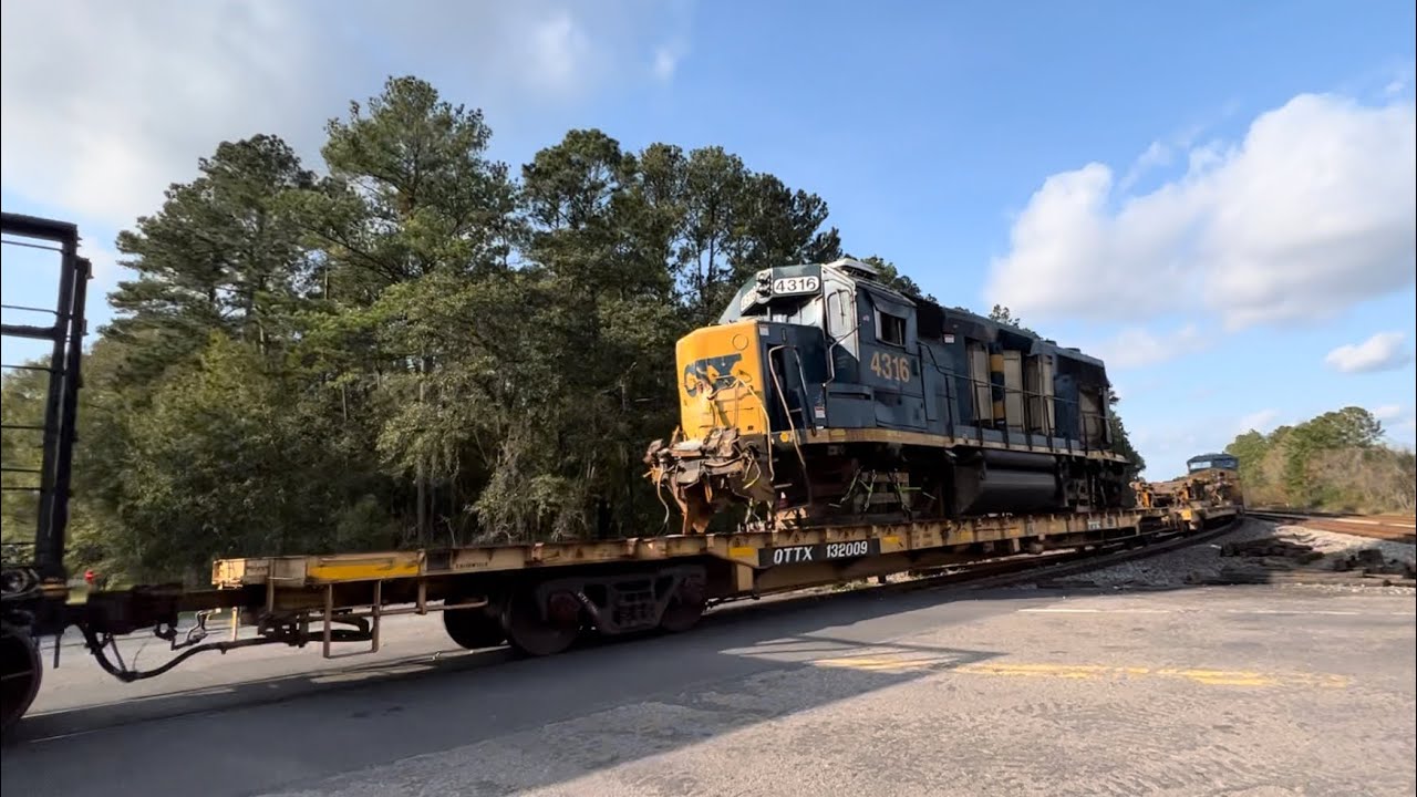 CSX Mixed Freight Train With Damaged locomotive off for scrap Callahan ...