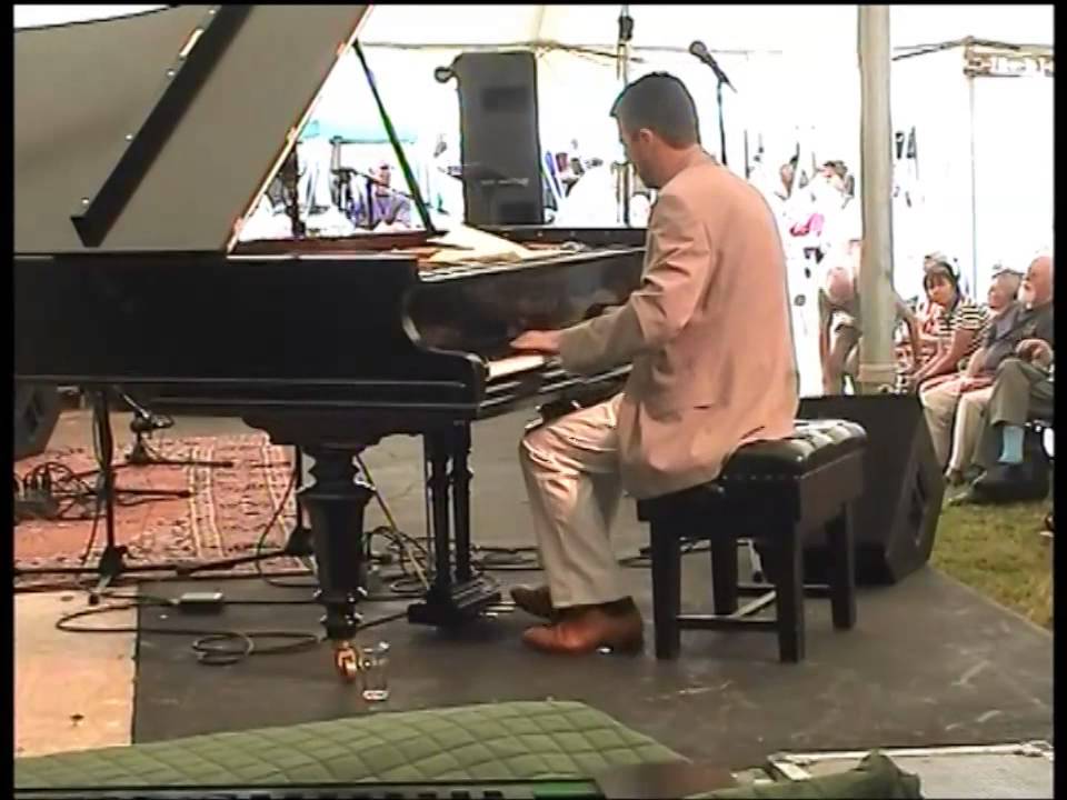Dave Newton solo at Appleby Jazz Festival - YouTube