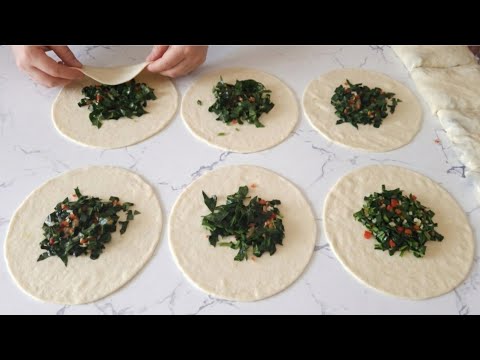 ıspanak aldığımda hemen yapıyorum yiyenler bayılıyor hayatımda yediğim en lezzetli ıspanaklı börek 