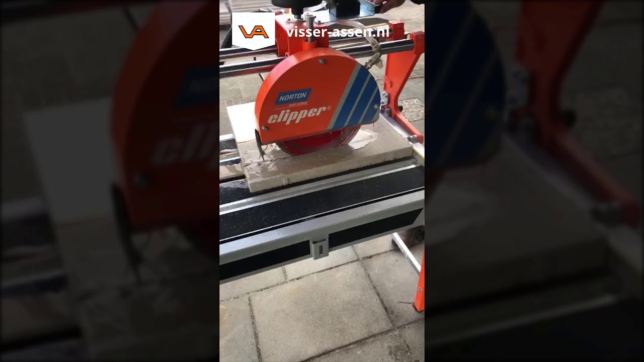 Steenzaagmachine Norton Clipper CST 120 Alu in gebruik - YouTube
