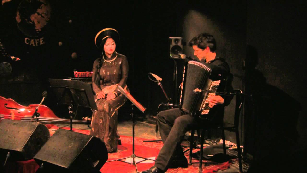 Huong Thanh & Bruno Maurice - "Dem Tan Ben Ngu" (Duong Thieu Tuoc ...