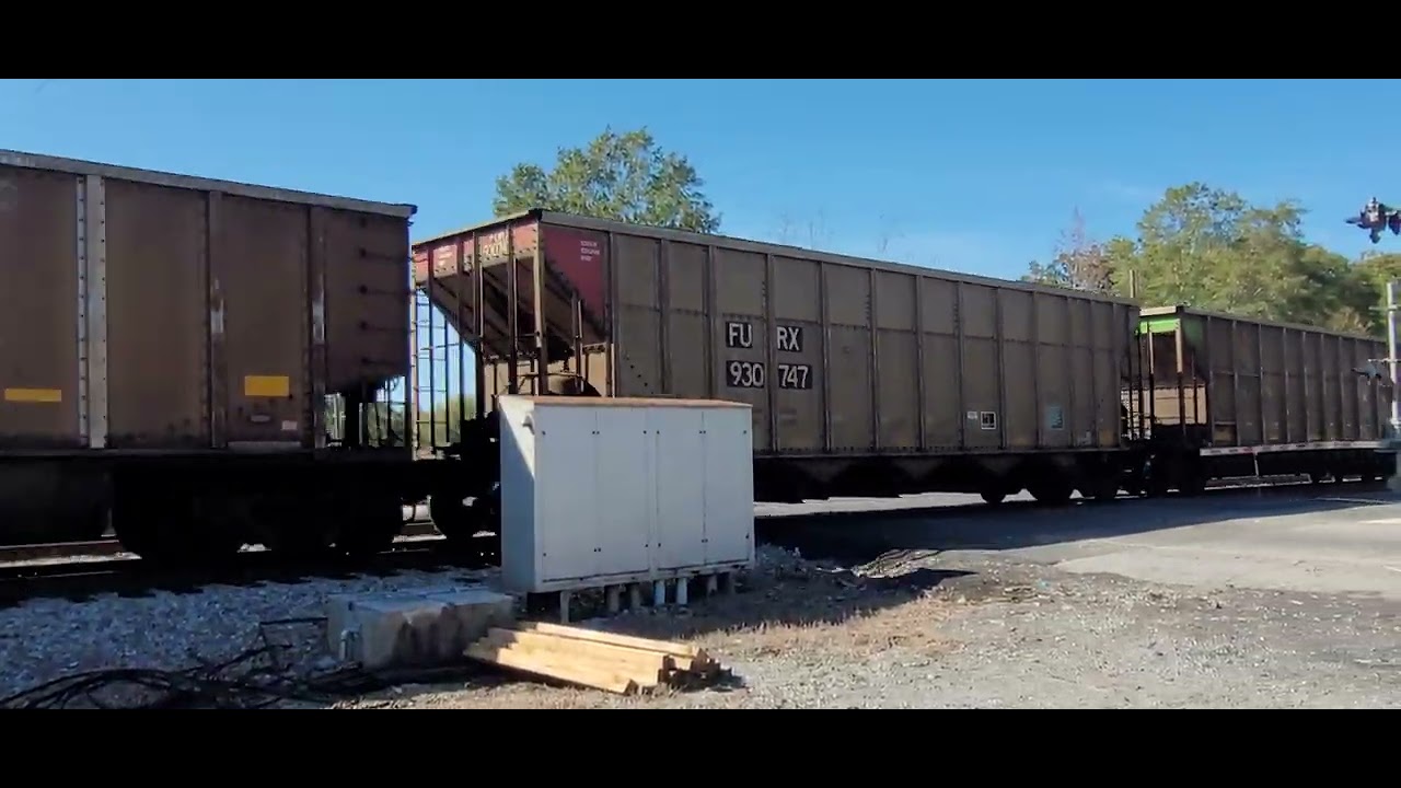 CSX E372 Empty Coal Train Chesnee, SC w/2 Tier 4s on the Clinchfield ...