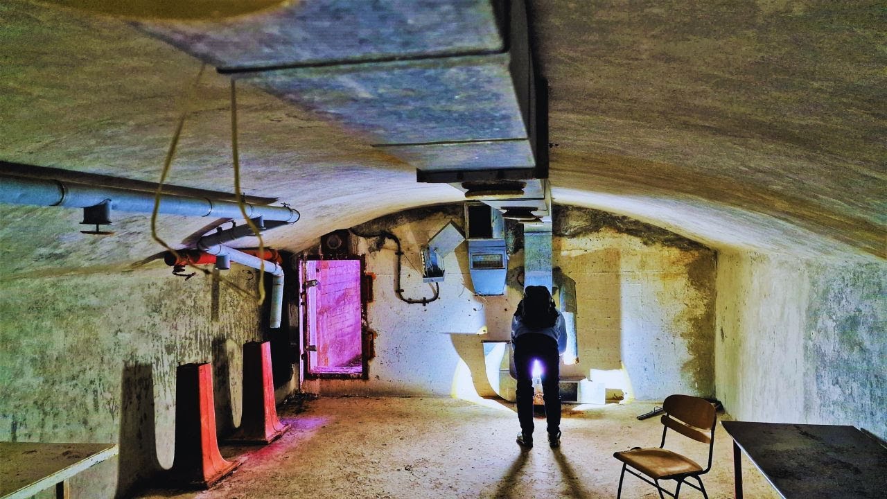 Exploring A 1940s Swedish Command Bunker - YouTube