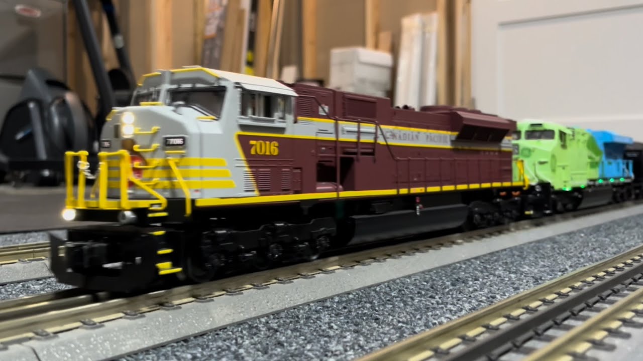 Different Videos Of Trains on my O Scale Model Layout including CP ...