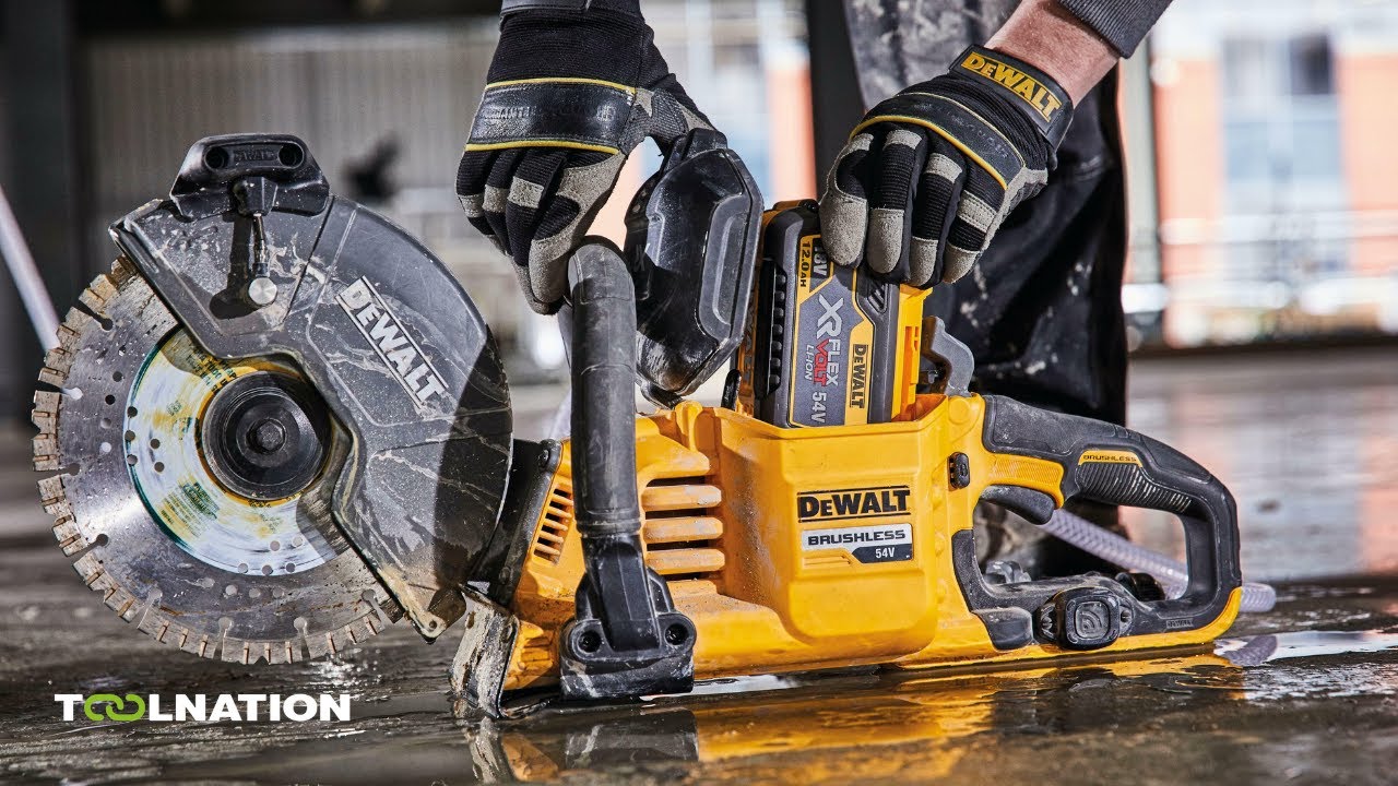 Dewalt DCB548 XR FlexVolt 54 Volt 12.0Ah Li-Ion Battery - YouTube