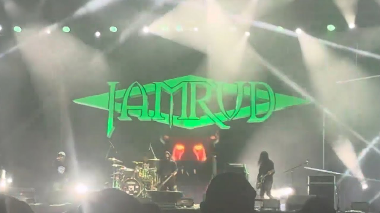 Jamrud - waktukku mandi (Jogjarockarta) - YouTube