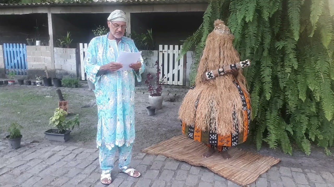 Indumentária religiosa dentro do candomblé - YouTube