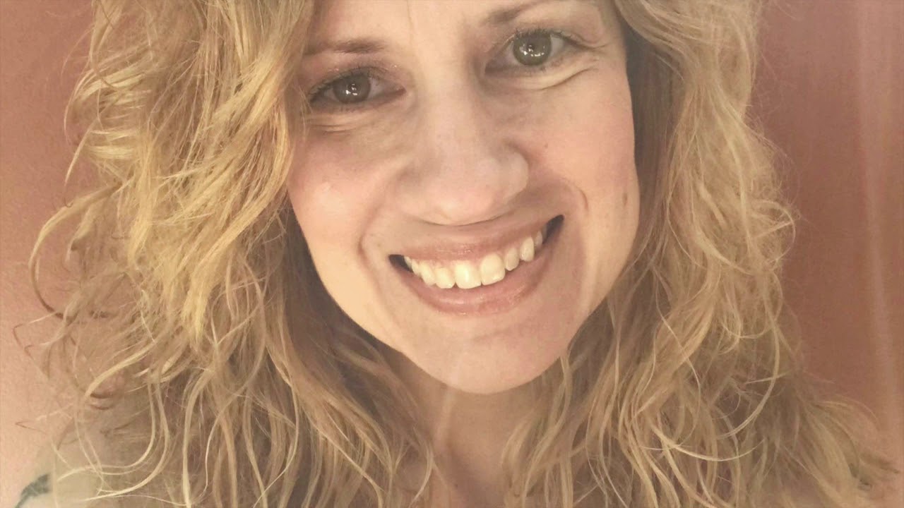 I Love Being a Wife Pt 2 - Nicole DeMille - YouTube