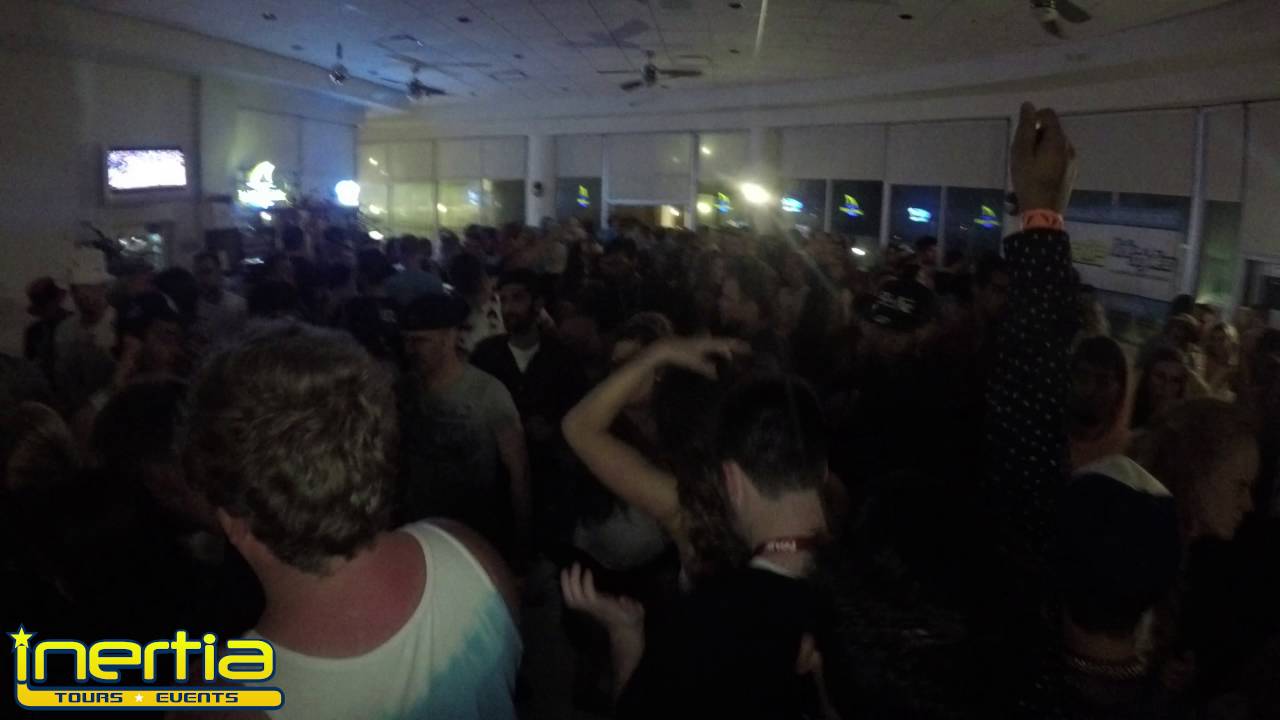 Spring Break Hotels - Indoor Party at Peninsula Island Resort (March 9 ...