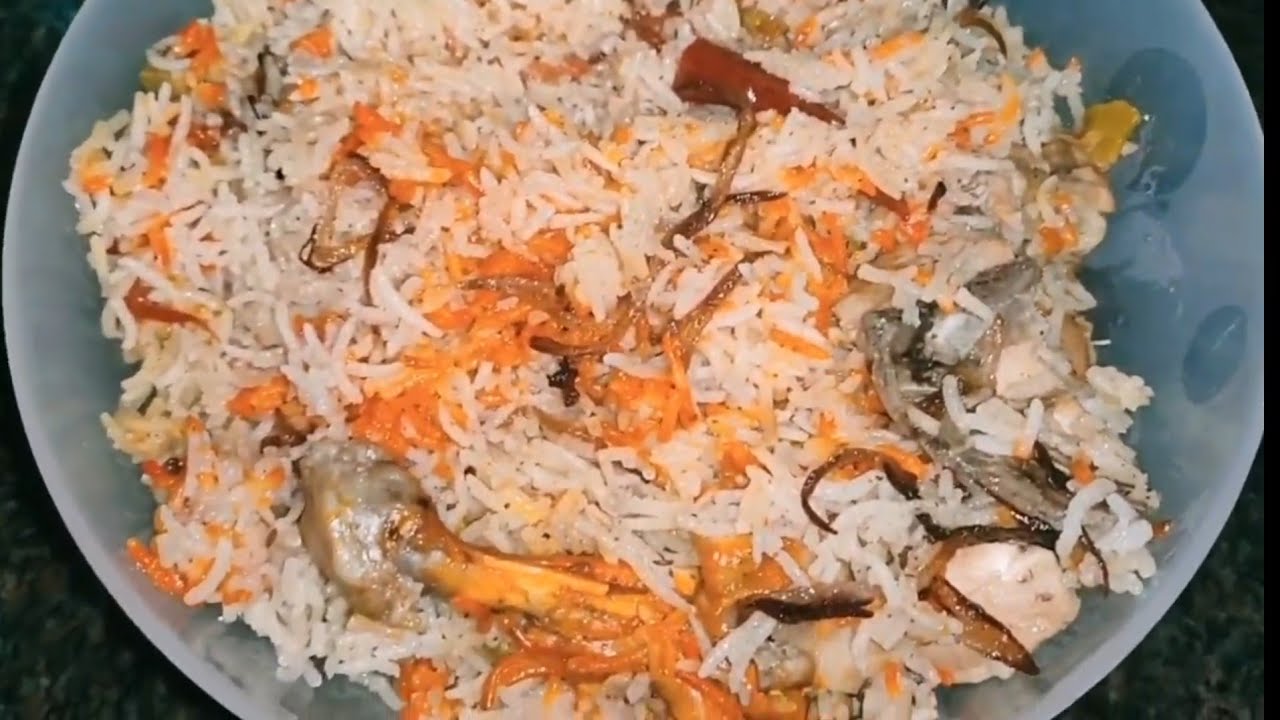 Chicken yakhni biryani recipe...its delicious and easy to cook... - YouTube
