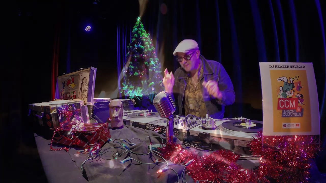 Christmas Party - Les CCM à la maison #9 - YouTube