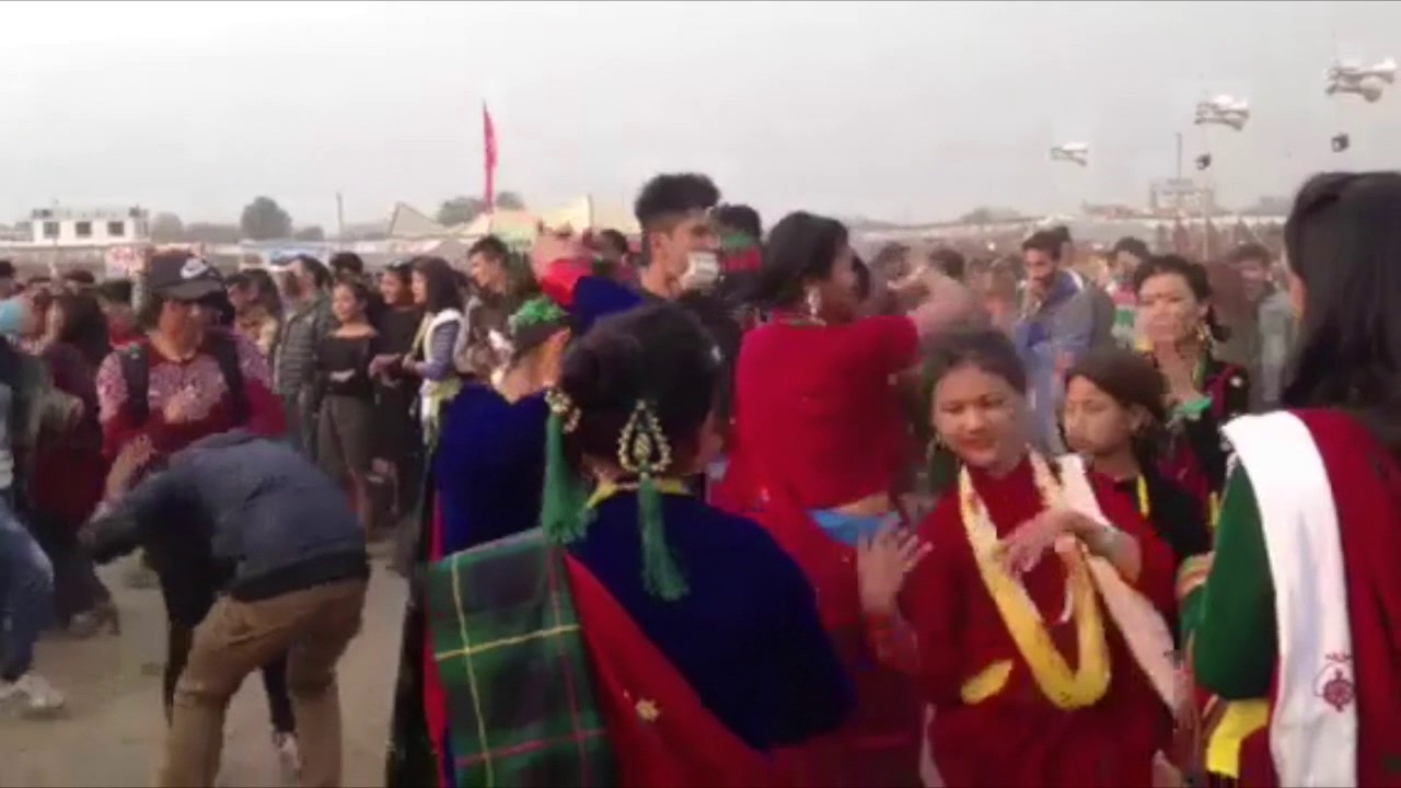 Maya Pan Ko Pat Dhamaka in Tudikhel Live Dohori - YouTube