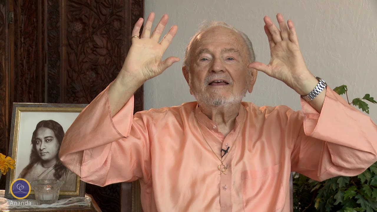 Paramhansa Yogananda's Mission in the West with Swami Kriyananda - YouTube