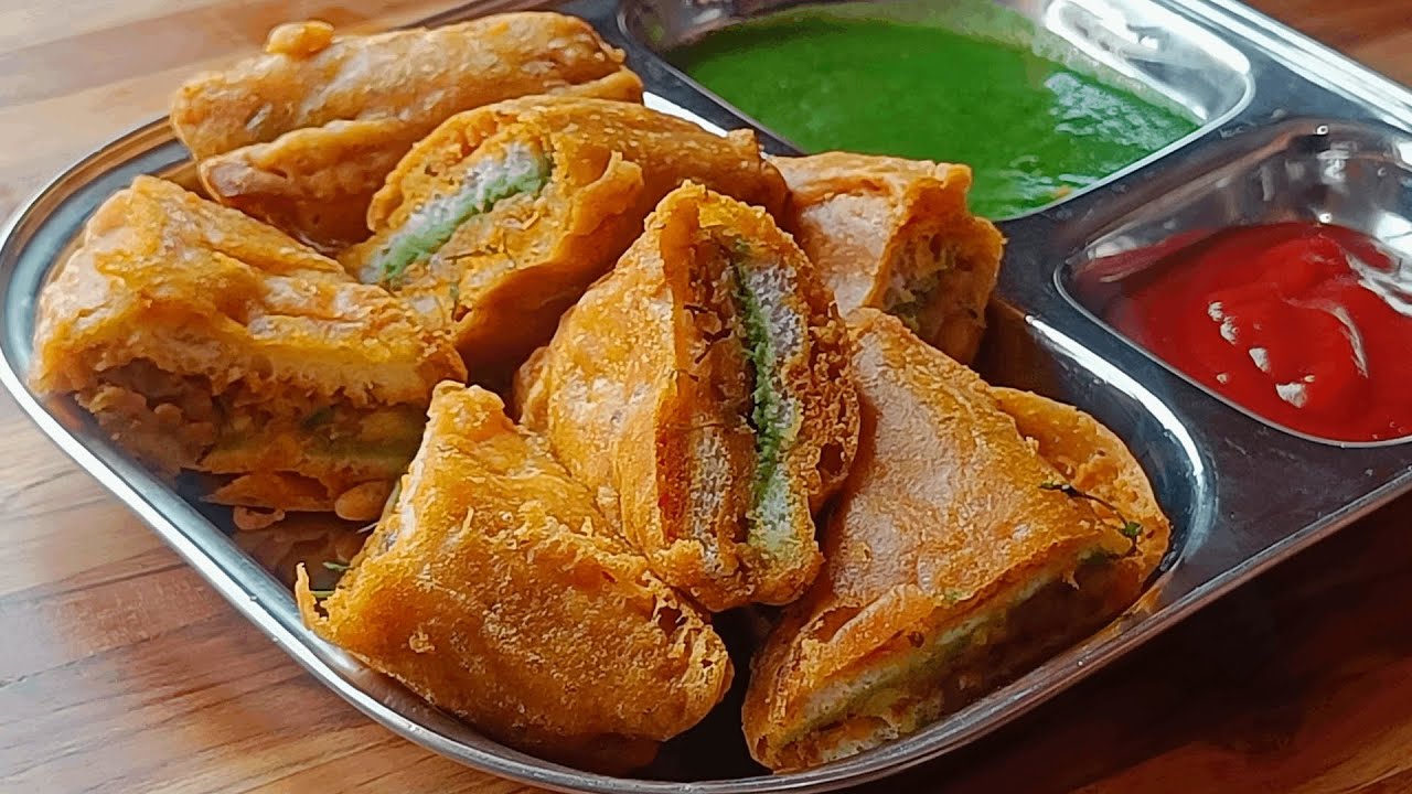 Crispy Bread Pakoda: A Perfect Tea-time Snack | Quick and Tasty Bread ...