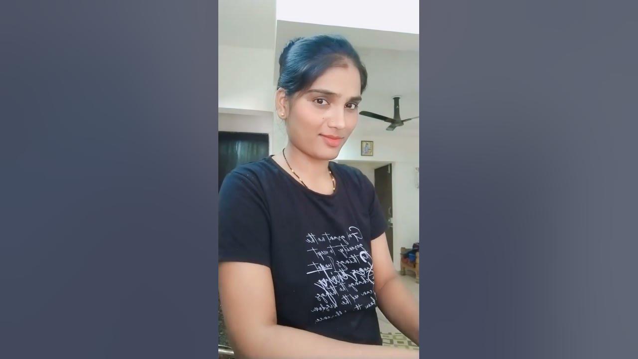 bollywood old song# 🔥 manisha pawar #yutub short #🔥 - YouTube