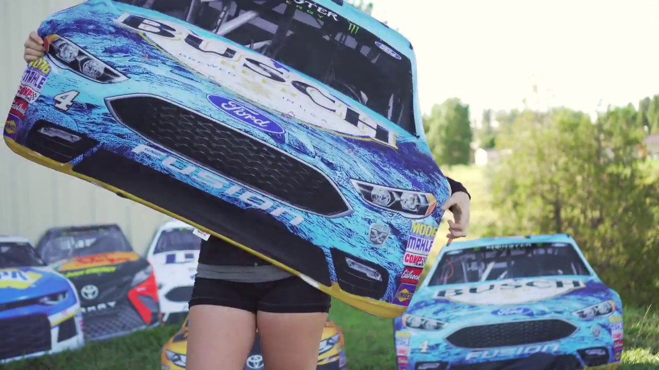 Smash'em Sports NASCAR Twist and Fold - YouTube