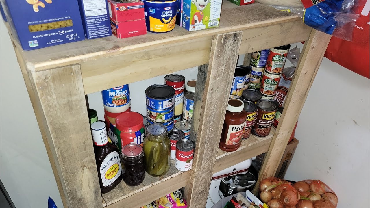 DIY Pallet Pantry shelves - YouTube