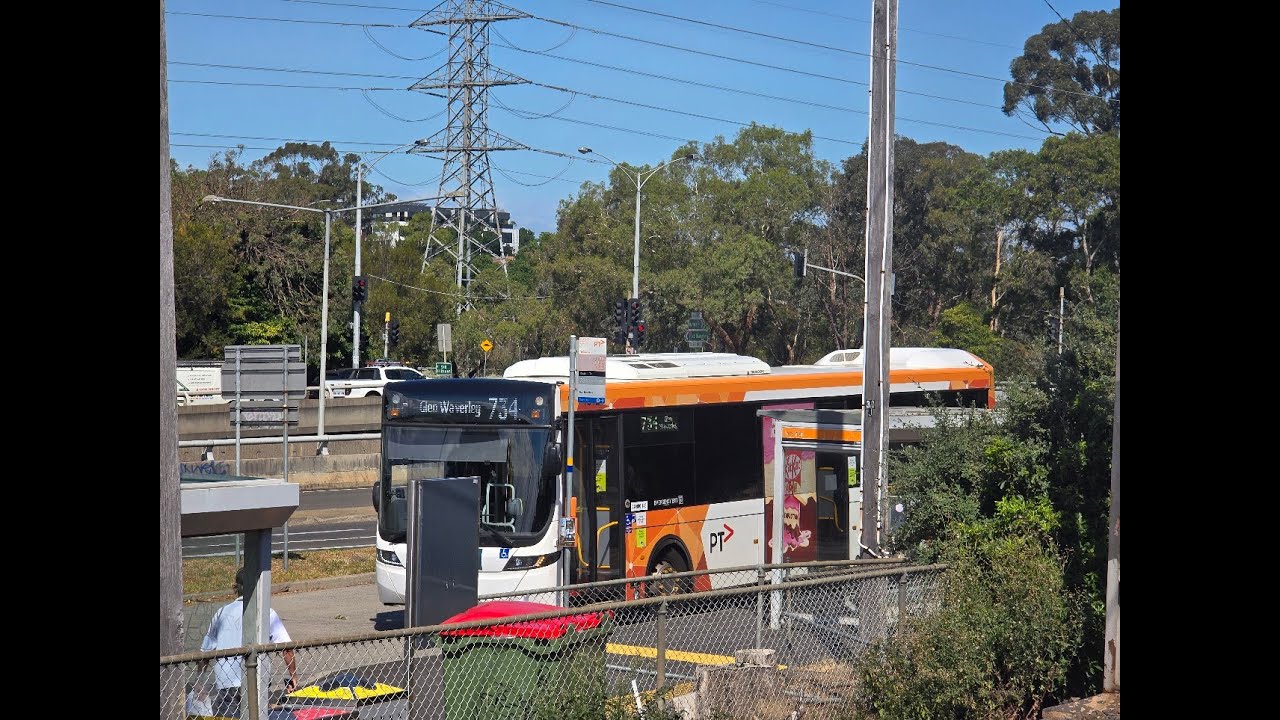 Ventura Knoxfield 1512 on Route 734 (Glen Waverley - Glen Iris) - YouTube