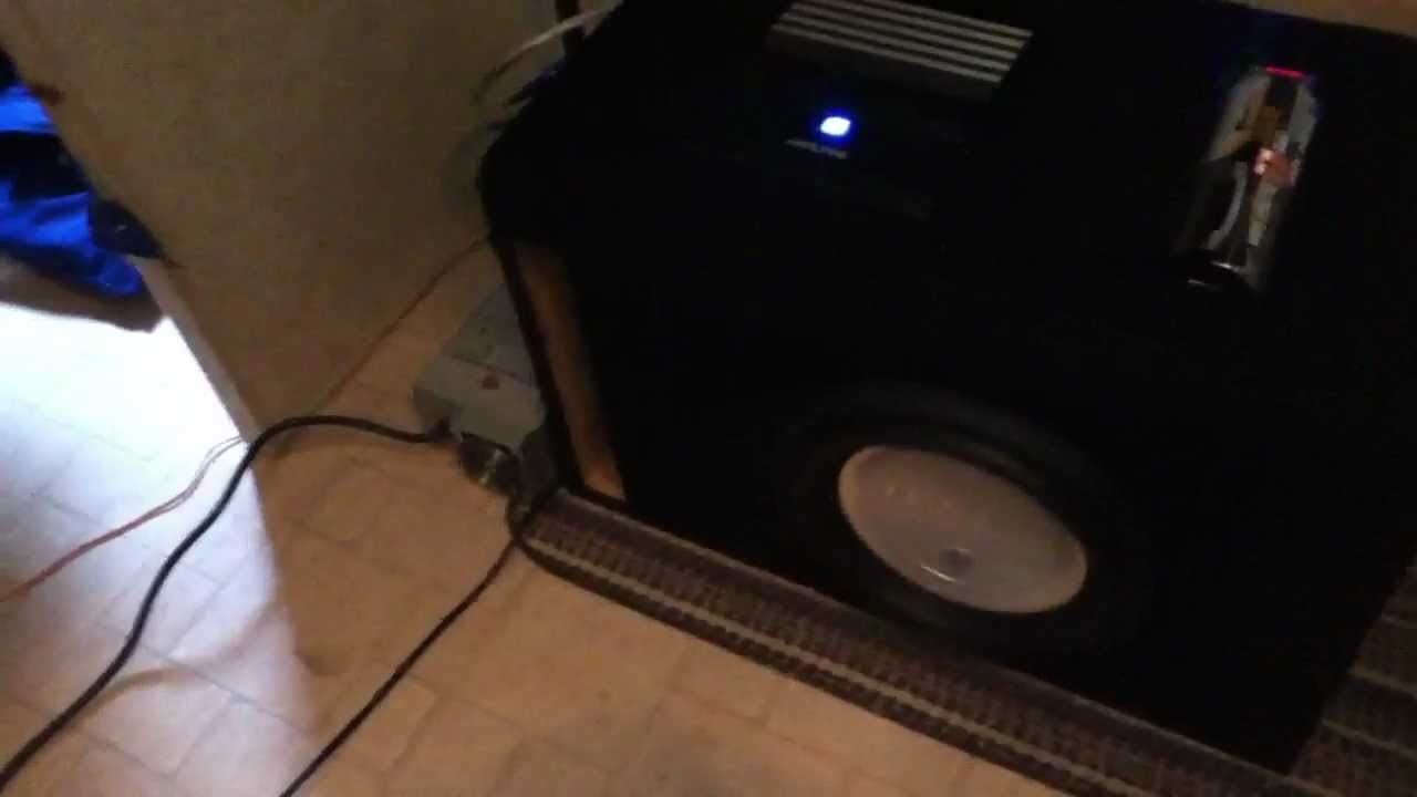 Soundstream r1 sub running off 120 volt home current - YouTube