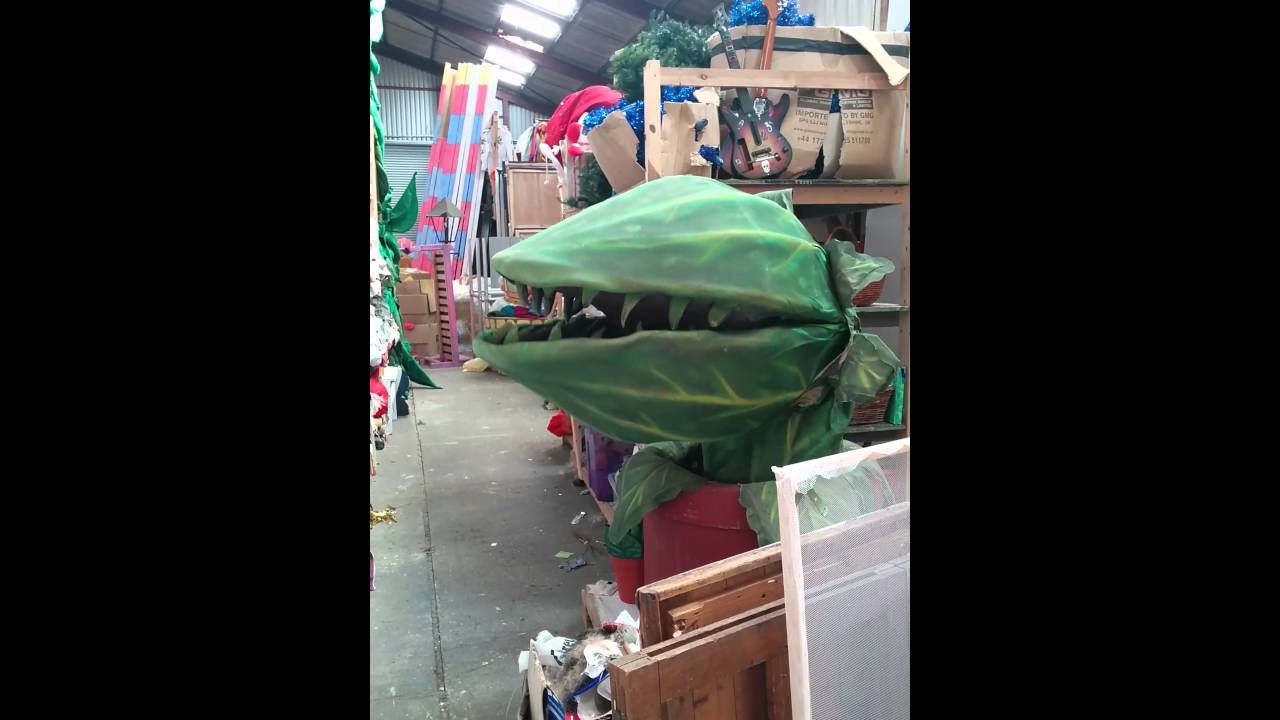 Audrey 2 puppet - YouTube